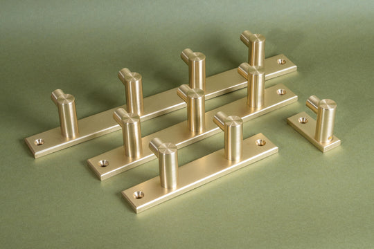 À La Carte – Brass Hardware